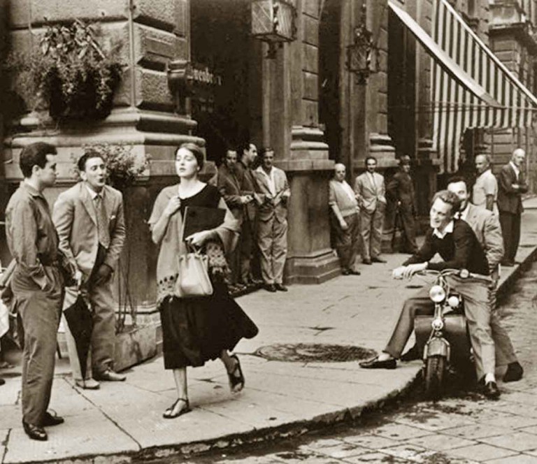 The Street Photography of Ruth Orkin - Glamour Daze