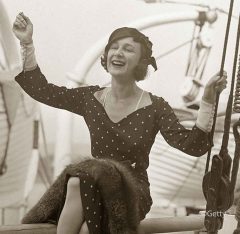 Elizabeth Hawes - The Fashion Anarchist - Glamour Daze
