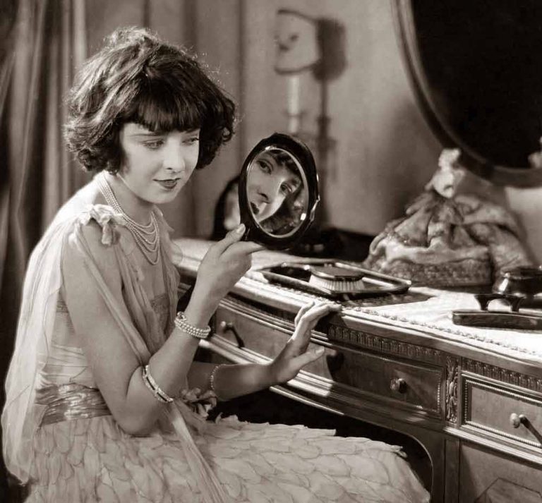 Make-up Advice to Flappers 1925 - Glamour Daze