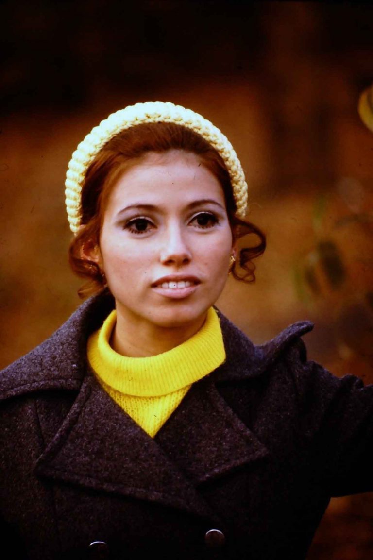 Straight out of the 60s - Found photos of women - Glamour Daze